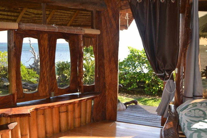 Beach Front Bungalow In Paea Tahiti - French Polynesia