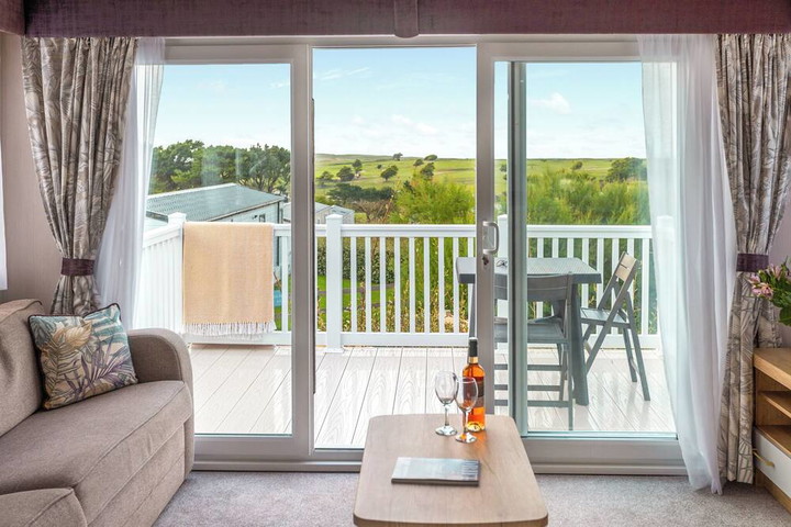 3 Bedroom Accommodation In Holywell Bay - Perranporth
