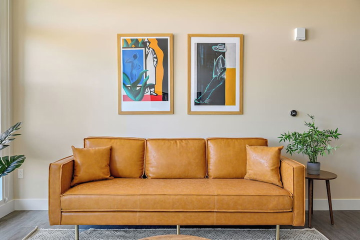 Canvas & Comfort | 2br Lohi Loft | Walk To Stadium | Dog-friendly - Denver, CO