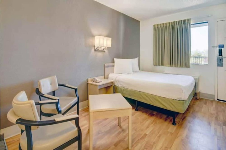 1 Queen Bed | Kitchen Non-smoking - Tucson