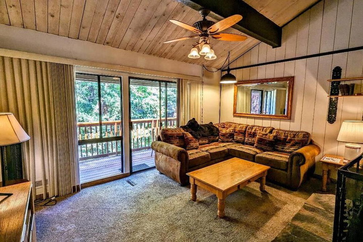 Stress-free With Private Spa Townhouse At The Base Of Snow Summit Ski Resort! - Big Bear Lake, CA