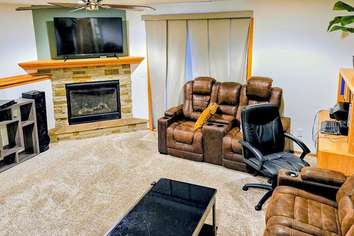 Perfect 2-bedroom House At Sw Sioux Falls. Living Area,fireplace And Kitchenate. - Sioux Falls, SD