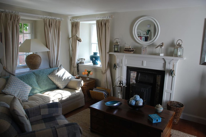 21 Shoregate - Stylish Cottage With Sea Views And Secluded Garden, Pet-friendly - East Neuk
