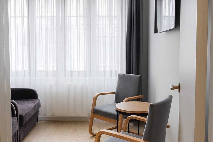 Spacious 70m² Renovated Apt, 10 Min Hagia Sophia - Fatih