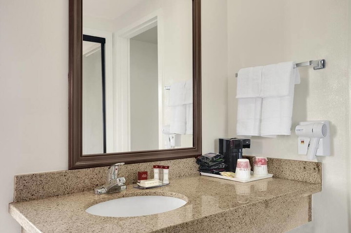 Lover's Paradise! Romantic And Cozy Unit, Restaurant, Pool - Redondo Beach, CA