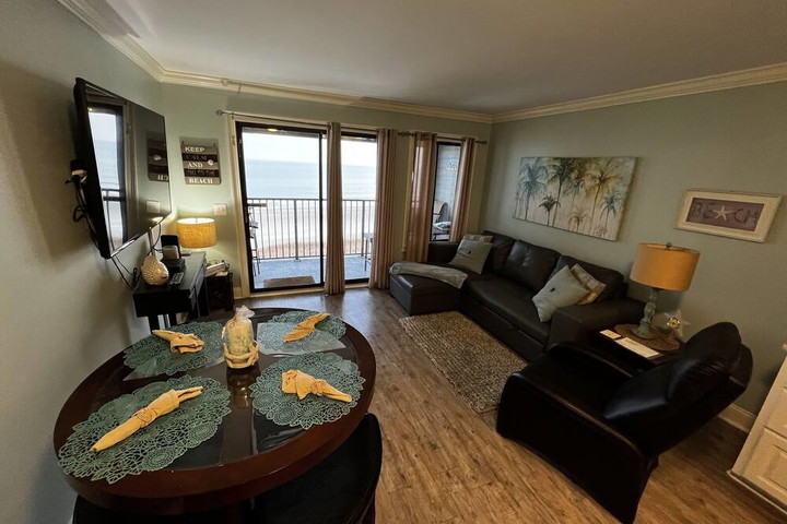 Oceanfront Paradise! Snowbirds - Trade Snow For Sand With Exclusive Discounts! - Surfside Beach, SC