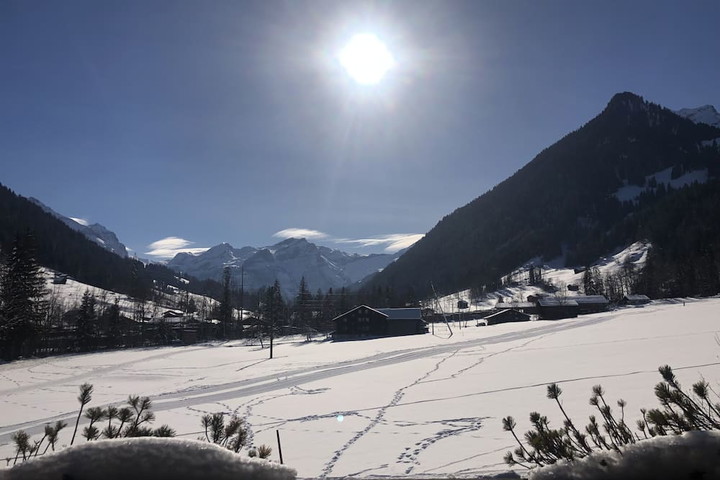 Charming And Cozy Chalet In Walking Distance From The Promenade In Gstaad - Gstaad