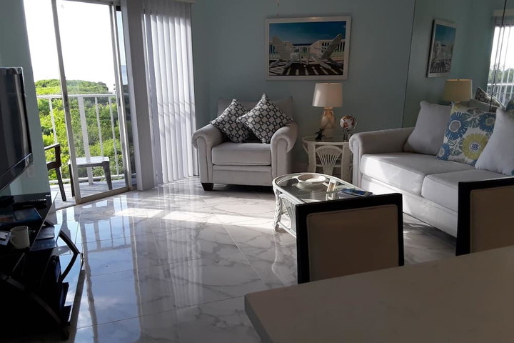 Precios Especiales Desde $ 150 Suite Ocean View En Ocean Pointe Recientemente Renovada - Florida Keys