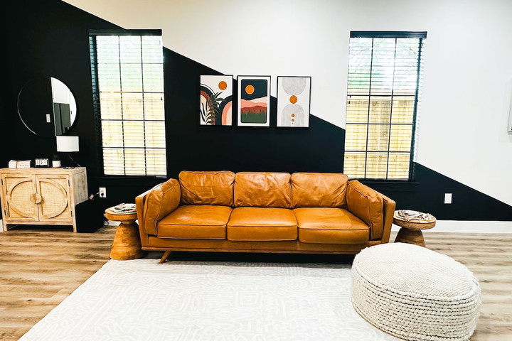 3 Bdr Gated Home, 2 King Beds, Near Medical Center, Nrg Stadium & Downtown - Houston, TX