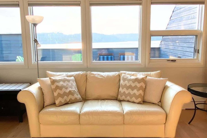 See Aurora And Lake From Every Room - 2bd 2bth - イエローナイフ