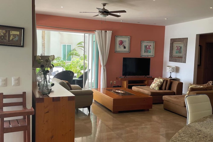 3-bedroom, 3.5 Bath, Waterfront Condo In Puerto Aventuras With Pool, Wifi, A/c - Puerto Aventuras