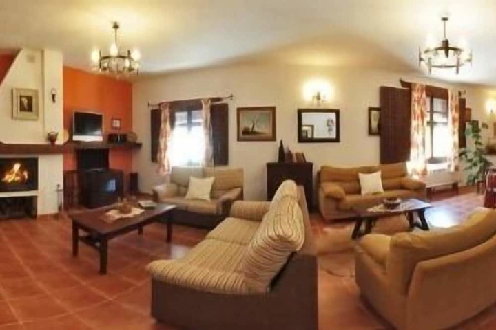 Gîte Rural (Location Complète) El Empecinado Pour 23 Personnes - Hueva