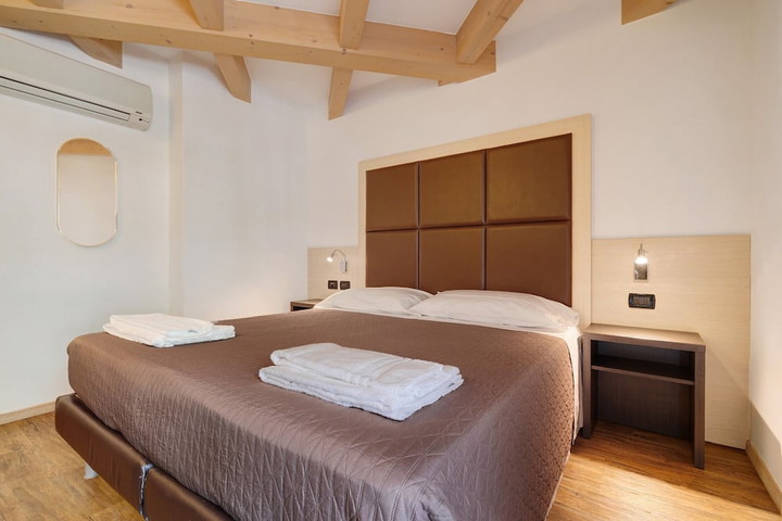 Double Room 102 With Mountain View, Wi-fi And Air Conditioning - Rovereto