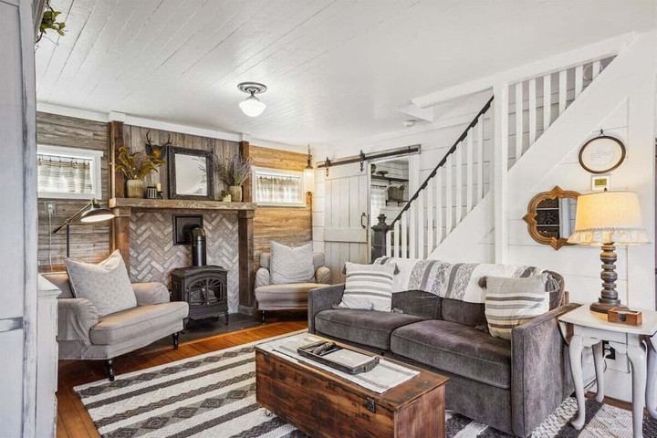 Larch St Cottage - Perfect Downtown Location! - Cannon Beach, OR