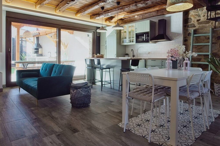 Casa Vacacional 'Con Encanto' Con Jardín Privado, Balcón Y Wi-fi - Astorga