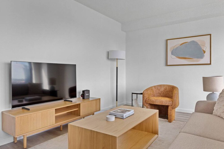 Classic Kips Bay 1br W/ Doorman & W/d, Nr East River, By Blueground - Queens, NY