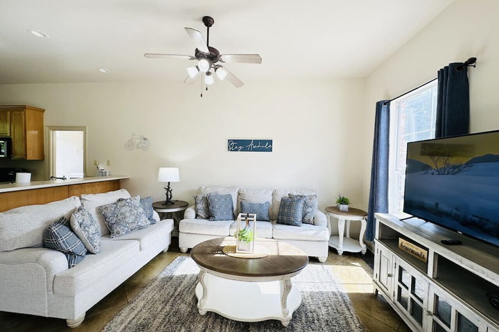 Chateau 12, Spacious Townhouse In Tickfaw, La - Hammond, LA