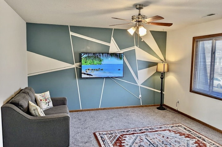 Cozy Retreat Steps Away From Omaha's Heart - Council Bluffs, IA