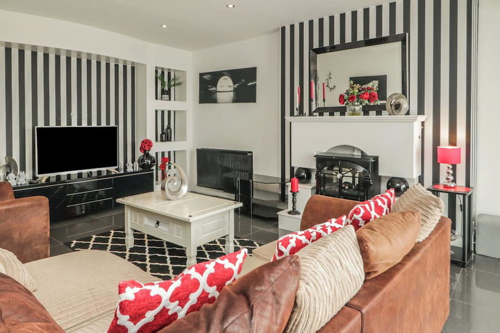 Mourne Mountains View, Pet Friendly, With A Garden In Dunmurry - Aéroport international de Belfast (BFS)