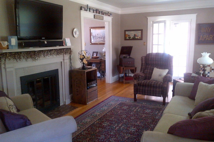 Yorktown - Historic Yorktown - 3 Bedrooms & 1 Bath. - Yorktown, VA