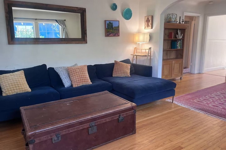 Perfect 3 Bedroom House With Ac In Awesome Petaluma Neighborhood Near Downtown - Petaluma, CA