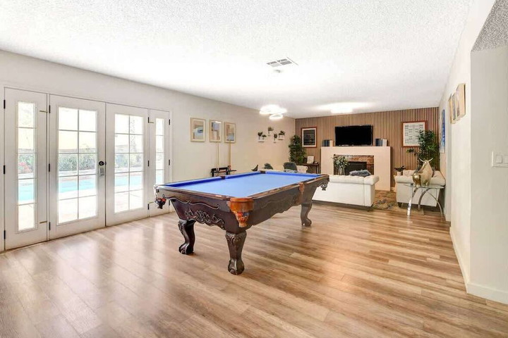 Lux 6br/3ba Villa Pool+spa+outdoorkitchen+bar+pond - Las Vegas