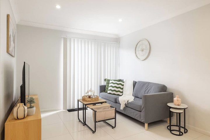 Private Rocklea 1br | Walk To Train | Ac | 218d1 - Brisbane