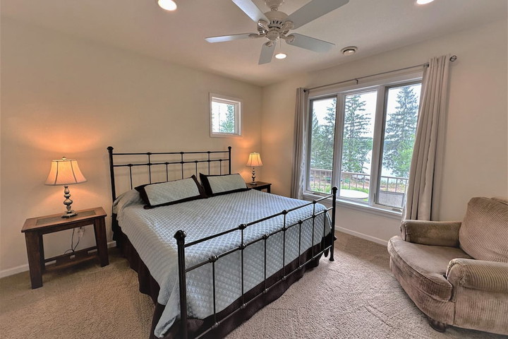 Enjoy 3 Full-size Units! Long Lake North Luxury Lakeside Complex - Wisconsin
