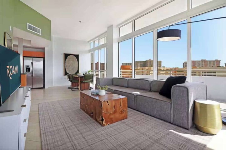 Roami At Sunny Isles | Rooftop Pool | 3 Br - Sunny Isles Beach, FL
