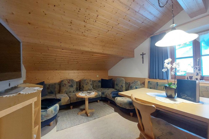 Vacation Home With A Porch, Fireplace, And Outdoor Grill In A Secluded Mountain Setting - Schruns