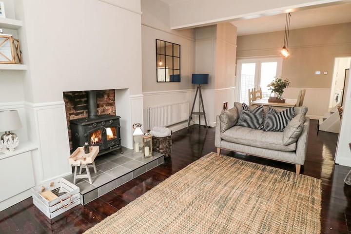 Bay Cottage, Pet Friendly, Country Holiday Cottage In Cullercoats - Tynemouth