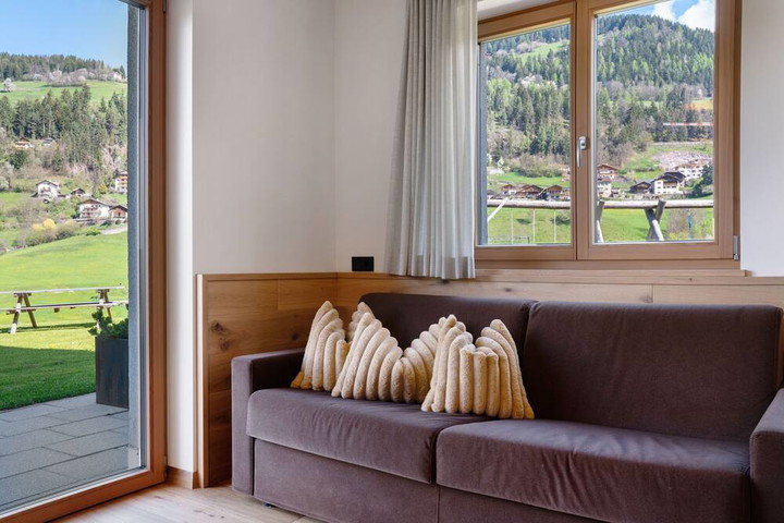 Holiday Apartment 'Baumannhof Apartment Tera' With Mountain View, Shared Terrace And Wi-fi - Sëlva