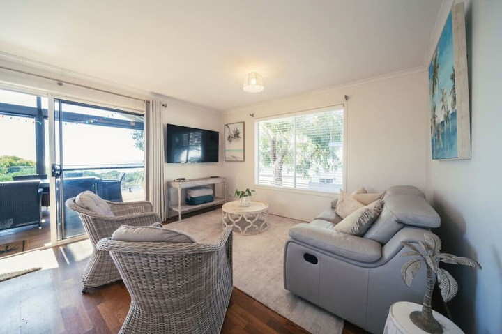 Beach View Bliss~stunning Sunsets.king Bed.netflix - Adelaide