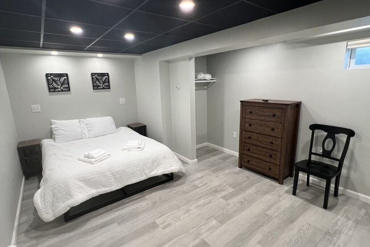 King Room W/ Shared Bath | Game Room + Firepit - Wellsboro, PA