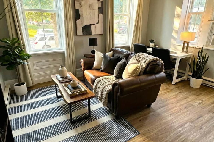 The Grayson At Park Place - Historic Charm Meets Modern Comfort - New Castle, DE