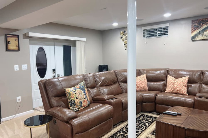 Hidden Gem Near Shopping Centers, Potomac Mills, Quantico, Dc. Multiple Parking - Dumfries, VA
