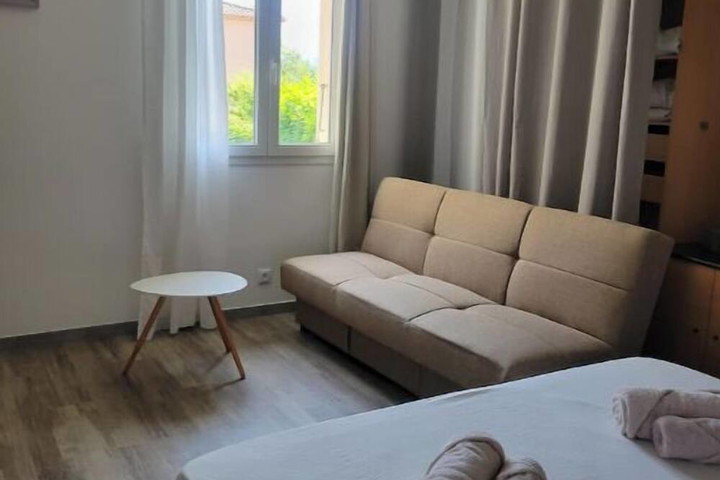 Gîte Indépendant Au Calme. - Cadenet