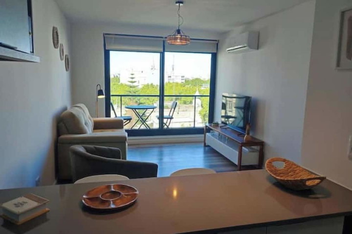 Full Amenities: Pool, Gym, Coworking Space, Garage - Montevideo