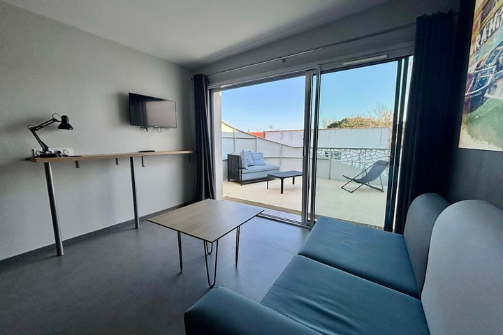 Appartement Pmr 2 Chambres, Face Plage, Piscine, Balcon, Pour 6 Personnes, Animaux Admis - Île de Ré