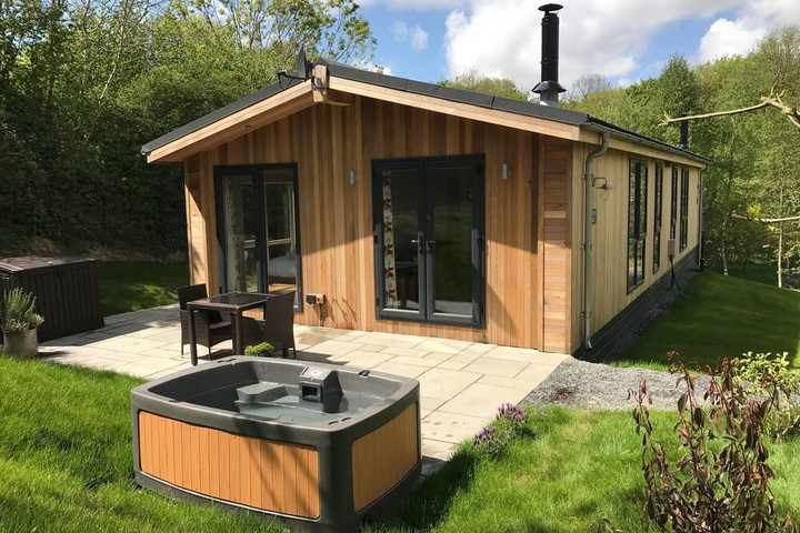 Shepherd Lodge, With Hot Tub In Allithwaite - Cartmel