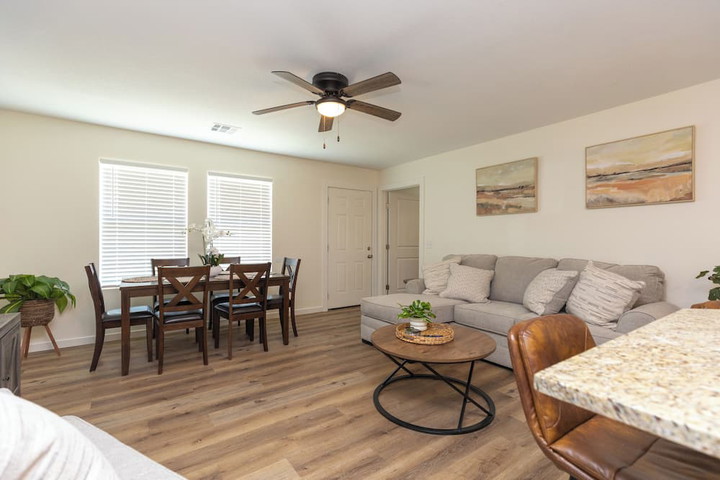 Comfortable 2br Duplex With Fast Wifi - 薩利納