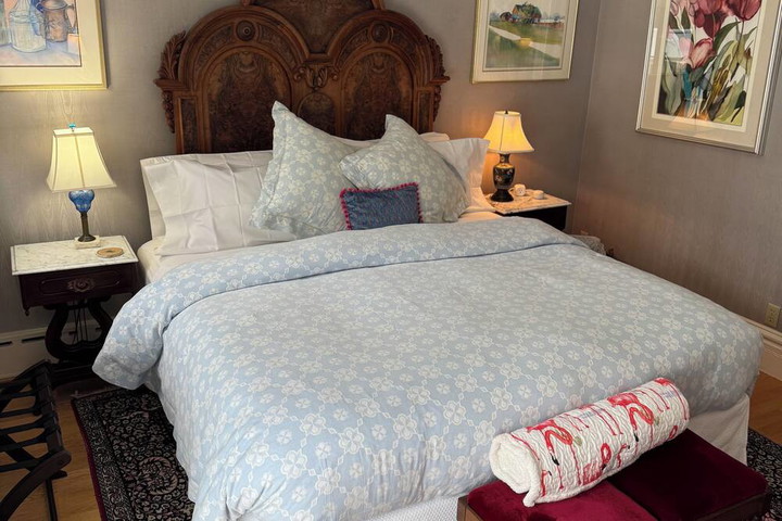 Queen's View B&b- Queen's Room, Sauna, Pool, Garden, Lake Views, Bayfield, Wi - Bayfield, WI