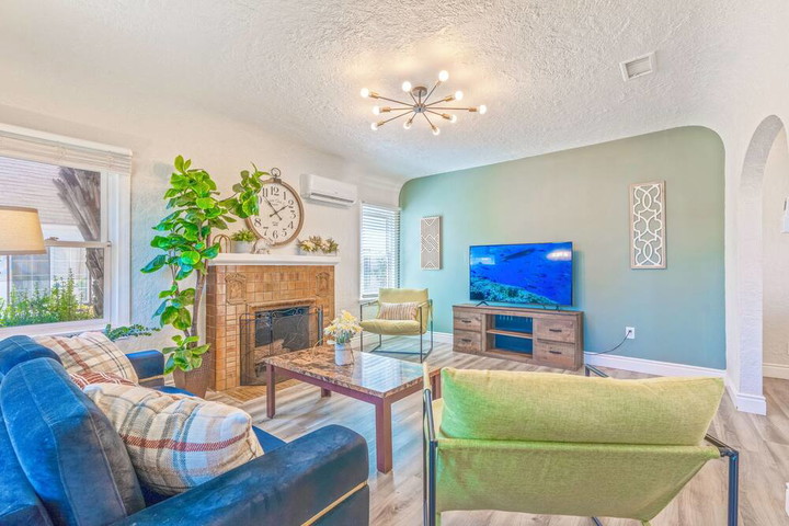 Spacious & Serene 3br Retreat King Bed Safe Area Close To Dtla And Ot Pasadena! - Alhambra, CA