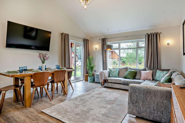3 Bed In Swansea (Oc-91721) - Swansea