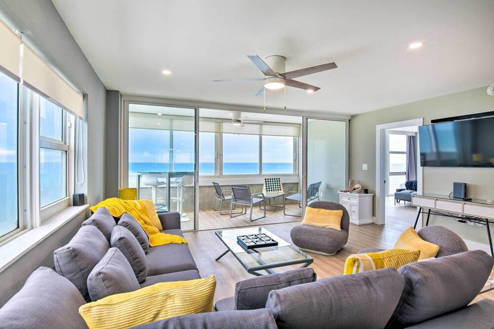 Oceanfront Luxury 2/2 Condo W/ Amazing Views! - Fort Lauderdale