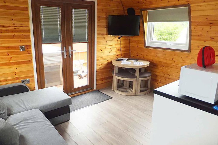 Pod 2 With Countryside View And Hot Tub - Wroxham