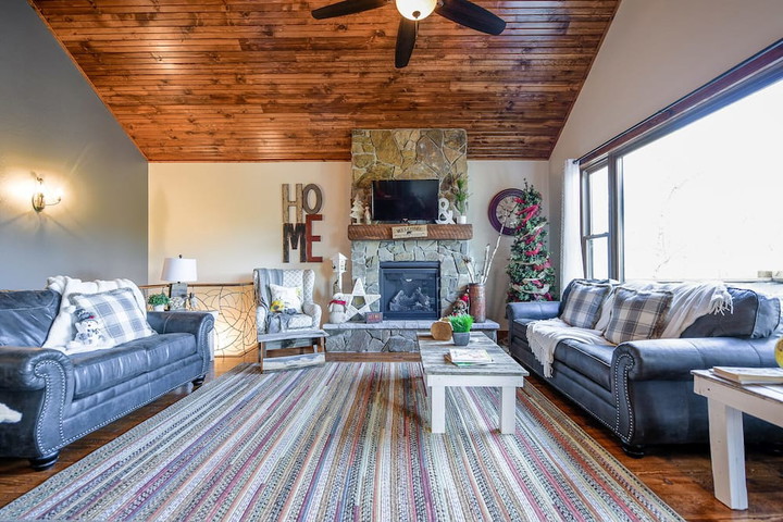 Modern Rustic 3 Br Cabin With Hot Tub! - Access To Heated Swimming Pool! - Deadwood, SD