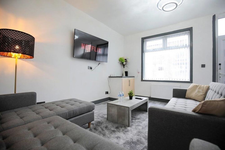 Horwich House | 2br | Near Bolton Football Stadium - Bolton