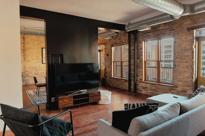 Large Condo In The Heart Of Gr - Grand Rapids, MI
