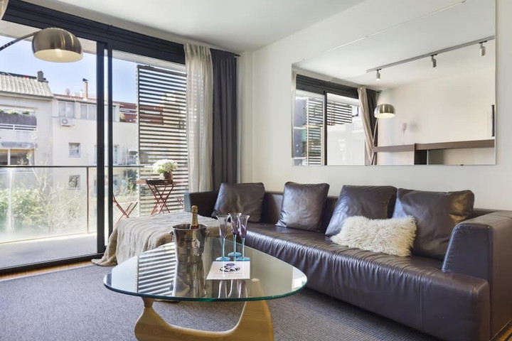 My Space Barcelona 16 Apart. Has 94 People And Optional Parking In Barcelona - Sant Cugat del Vallès